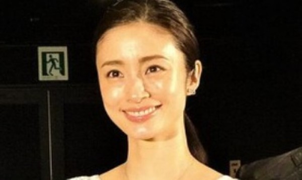 上戸彩とHIROの結婚の馴れ初めは？現在の夫婦仲や子供など徹底調査！ | SMART ENTA｜スマートエンタ